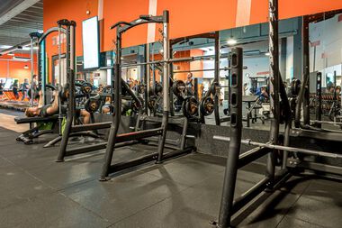 Basic-Fit Gym Basic-Fit Estaimpuis Jules Vantieghem 24/7